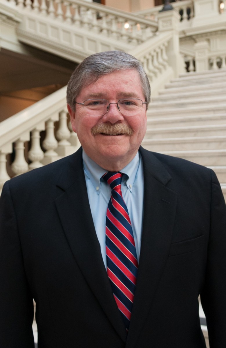 Transit agencies can partner with taxi firms to serve people with ...