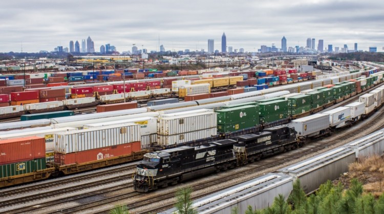 Norfolk Southern continues roll-out of lower-emission locomotives ...