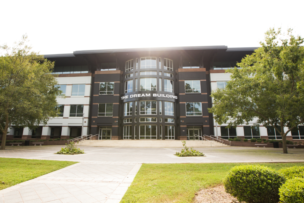 Tyler Perry willing to buy FORSCOM building at Fort Mac – SaportaReport